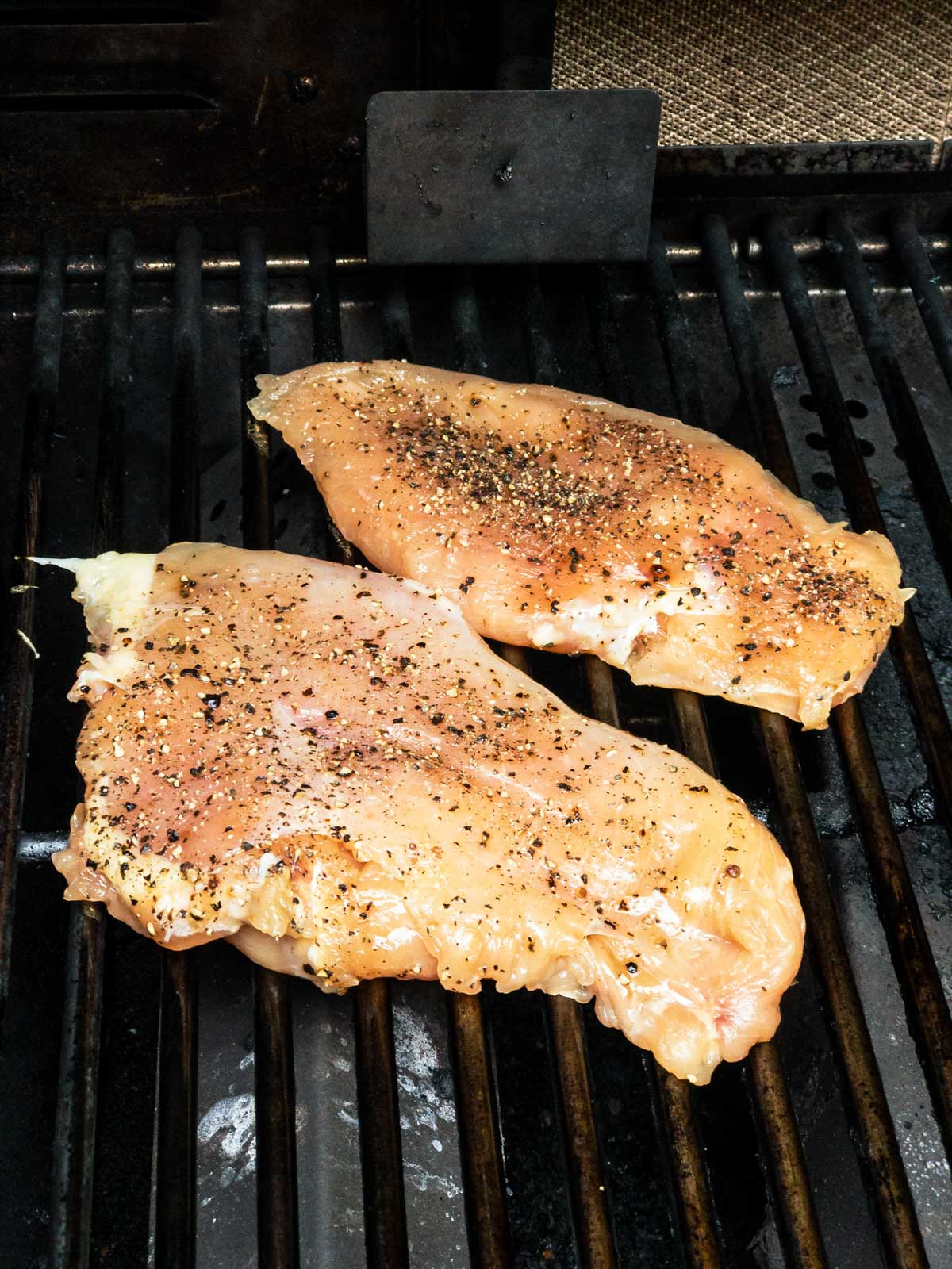 How to Grill Chicken Breasts on a Gas Grill - Gitta's Kitchen